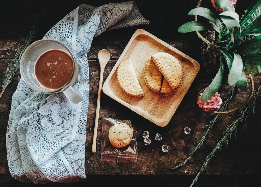 Adding Variety Of Food Groups In Snacks Is A Part Of Healthy Eating ...