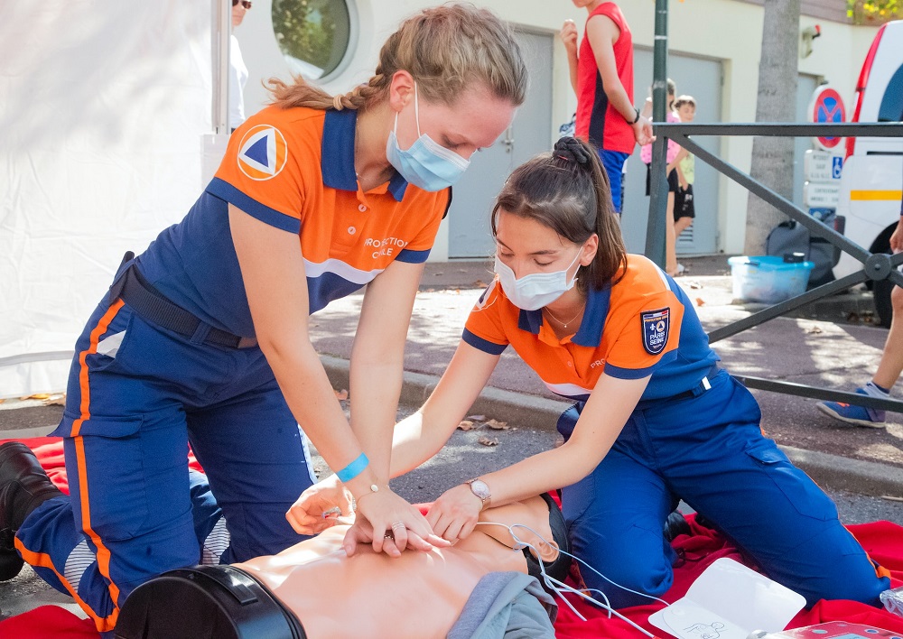 5 Reasons Why You Should Learn CPR - Happiness Creativity 5 Reasons Why You Should Learn CPR - Happiness Creativity